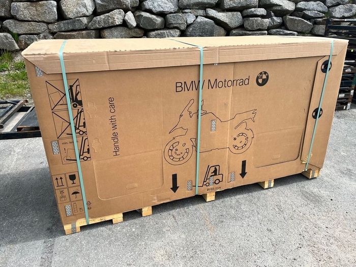 BMW M 1000 RR Blackstorm Metallic/M Motorspo 2024 Neuf Moto à vendre au ...